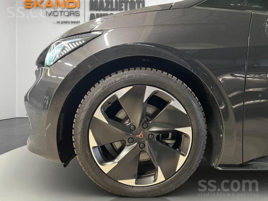 Серый Cupra Born 2022 в Рига, объемом двигателя 0.00 л и пробегом 52 тыс. км за 27490 €, фото 10 на AUTOMOTO.COM.LV