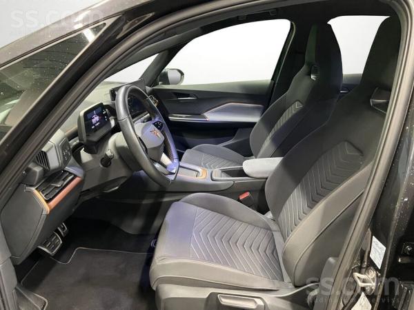 Серый Cupra Born 2022 в Рига, объемом двигателя 0.00 л и пробегом 52 тыс. км за 27490 €, фото 11 на AUTOMOTO.COM.LV