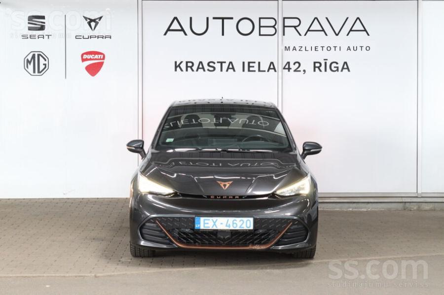 Grey Cupra Born 2022 in Riga, with an engine capacity of 0.00 L and mileage of 140 thousand km for 19490 €, photo 3 on AUTOMOTO.COM.LV
