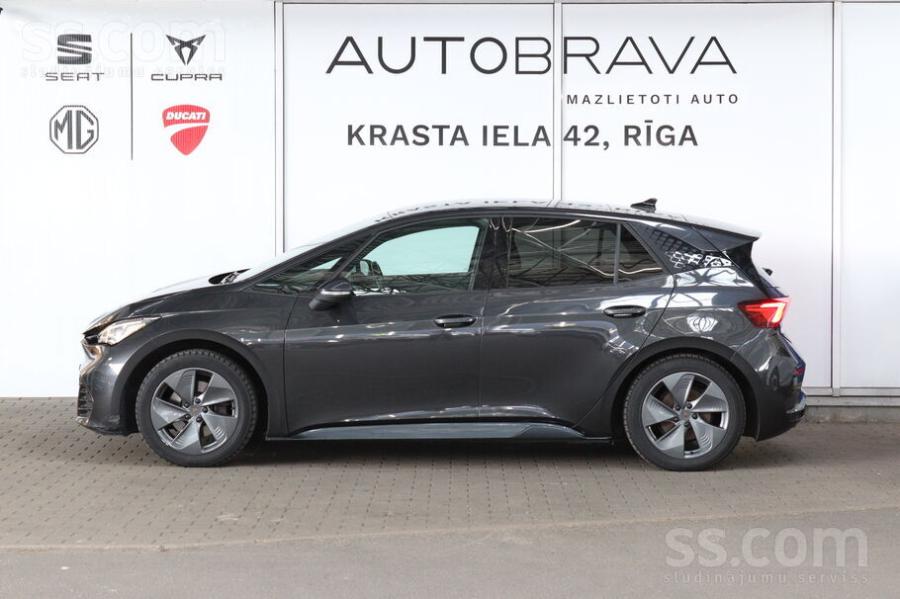 Grey Cupra Born 2022 in Riga, with an engine capacity of 0.00 L and mileage of 140 thousand km for 19490 €, photo 5 on AUTOMOTO.COM.LV