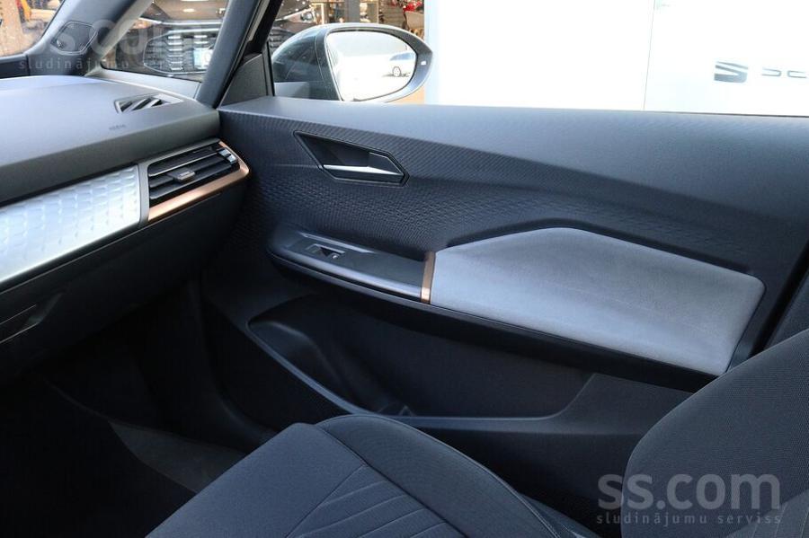 Grey Cupra Born 2022 in Riga, with an engine capacity of 0.00 L and mileage of 140 thousand km for 19490 €, photo 26 on AUTOMOTO.COM.LV