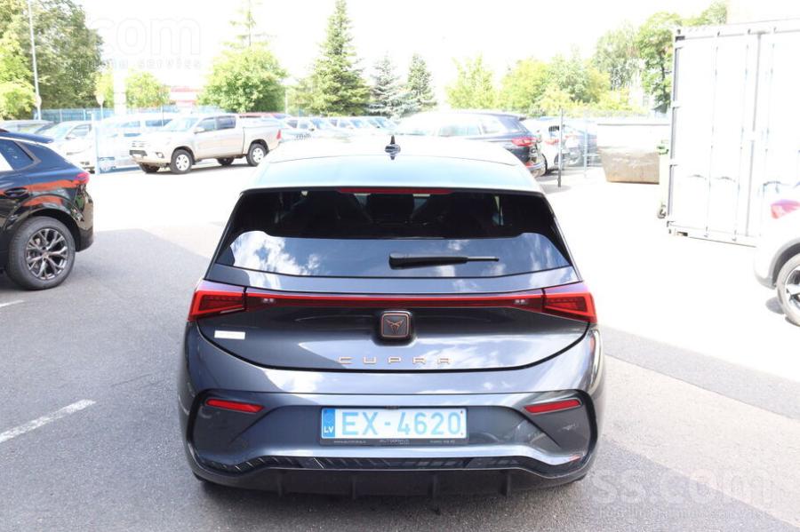 Grey Cupra Born 2022 in Riga, with an engine capacity of 0.00 L and mileage of 140 thousand km for 19490 €, photo 31 on AUTOMOTO.COM.LV