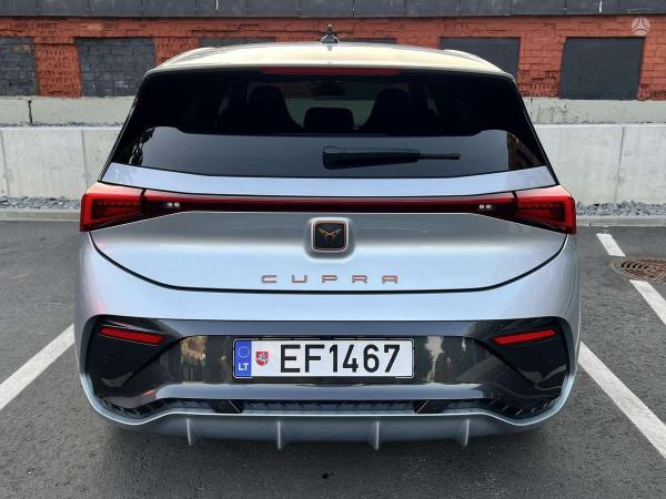 Серый Cupra Born 2022 в Каунас, объемом двигателя 0.00 л и пробегом 65 тыс. км за 20900 €, фото 6 на AUTOMOTO.COM.LV