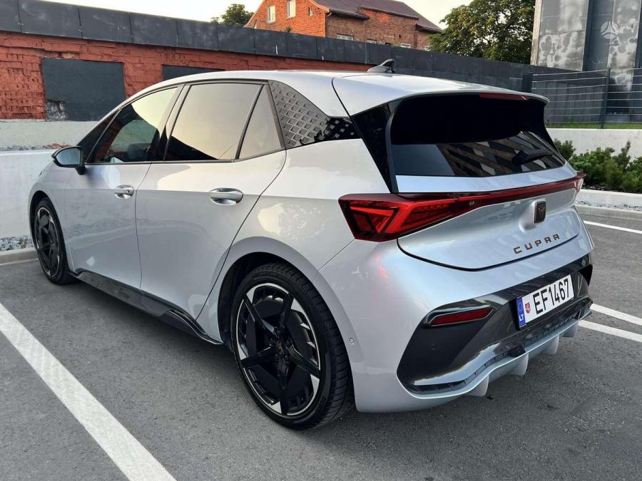 Grey Cupra Born 2022 in Kaunas, with an engine capacity of 0.00 L and mileage of 65 thousand km for 20900 €, photo 8 on AUTOMOTO.COM.LV