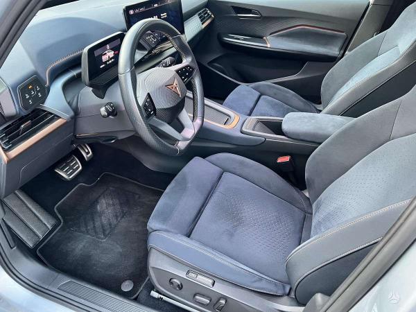 Серый Cupra Born 2022 в Каунас, объемом двигателя 0.00 л и пробегом 65 тыс. км за 20900 €, фото 9 на AUTOMOTO.COM.LV