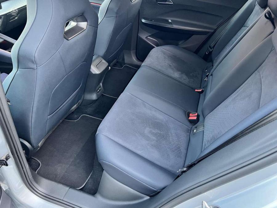 Grey Cupra Born 2022 in Kaunas, with an engine capacity of 0.00 L and mileage of 65 thousand km for 20900 €, photo 12 on AUTOMOTO.COM.LV