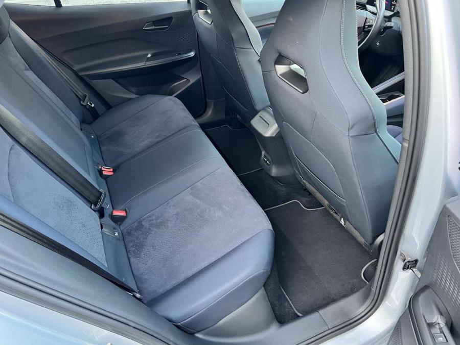 Grey Cupra Born 2022 in Kaunas, with an engine capacity of 0.00 L and mileage of 65 thousand km for 20900 €, photo 13 on AUTOMOTO.COM.LV