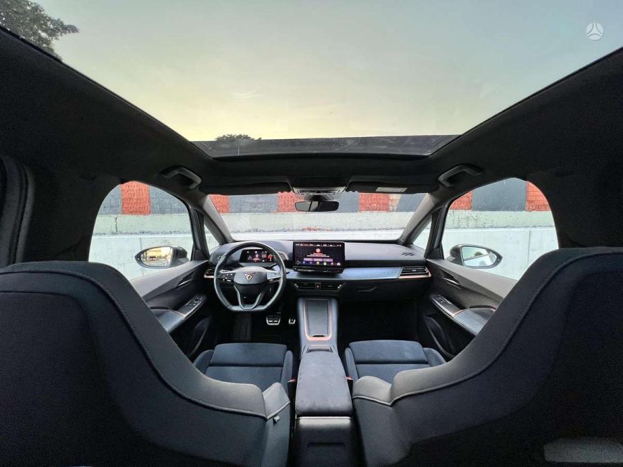 Grey Cupra Born 2022 in Kaunas, with an engine capacity of 0.00 L and mileage of 65 thousand km for 20900 €, photo 16 on AUTOMOTO.COM.LV