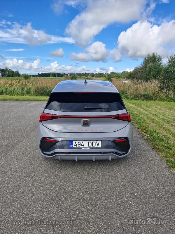 Серый Cupra Born 2022 в Таллин, объемом двигателя 0.00 л и пробегом 49 тыс. км за 22590 €, фото 10 на AUTOMOTO.COM.LV