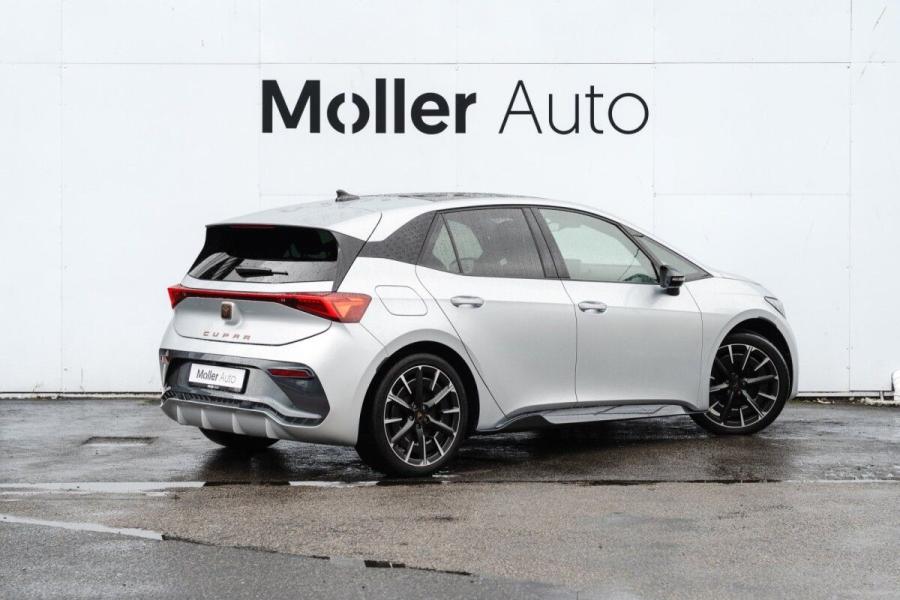 Серый Cupra Born 2022 в Рига, объемом двигателя 0.00 л и пробегом 92 тыс. км за 24500 €, фото 5 на AUTOMOTO.COM.LV