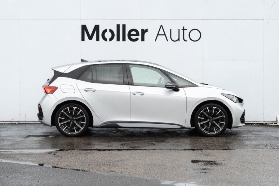 Серый Cupra Born 2022 в Рига, объемом двигателя 0.00 л и пробегом 92 тыс. км за 24500 €, фото 6 на AUTOMOTO.COM.LV