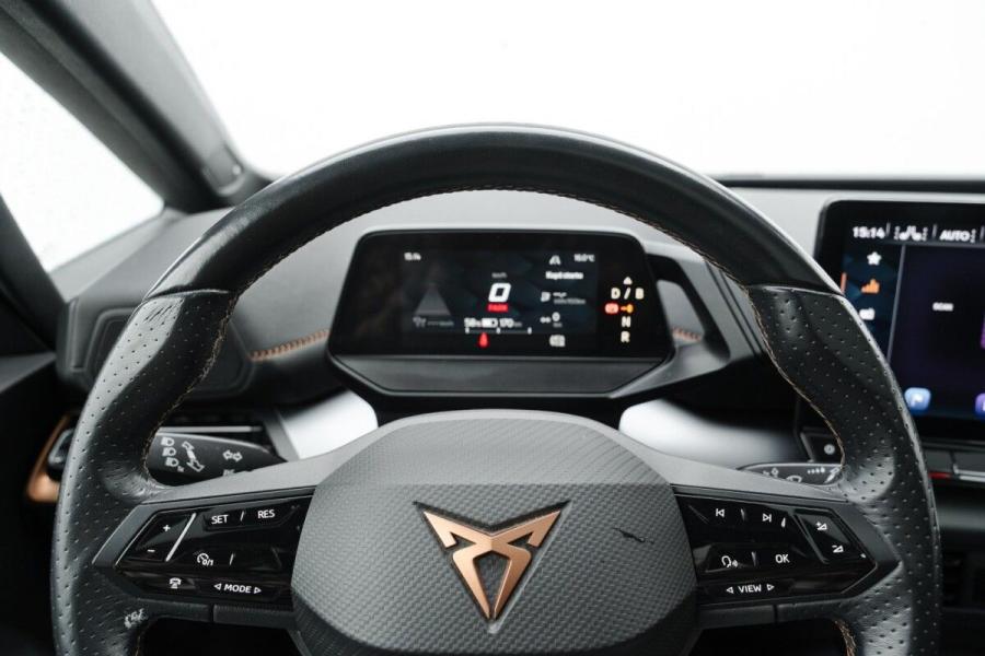 Серый Cupra Born 2022 в Рига, объемом двигателя 0.00 л и пробегом 92 тыс. км за 24500 €, фото 14 на AUTOMOTO.COM.LV
