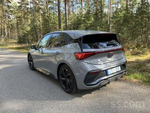 Серый Cupra Born 2022 в Рига, объемом двигателя 0.00 л и пробегом 77 тыс. км за 22400 €, фото 1 на AUTOMOTO.COM.LV