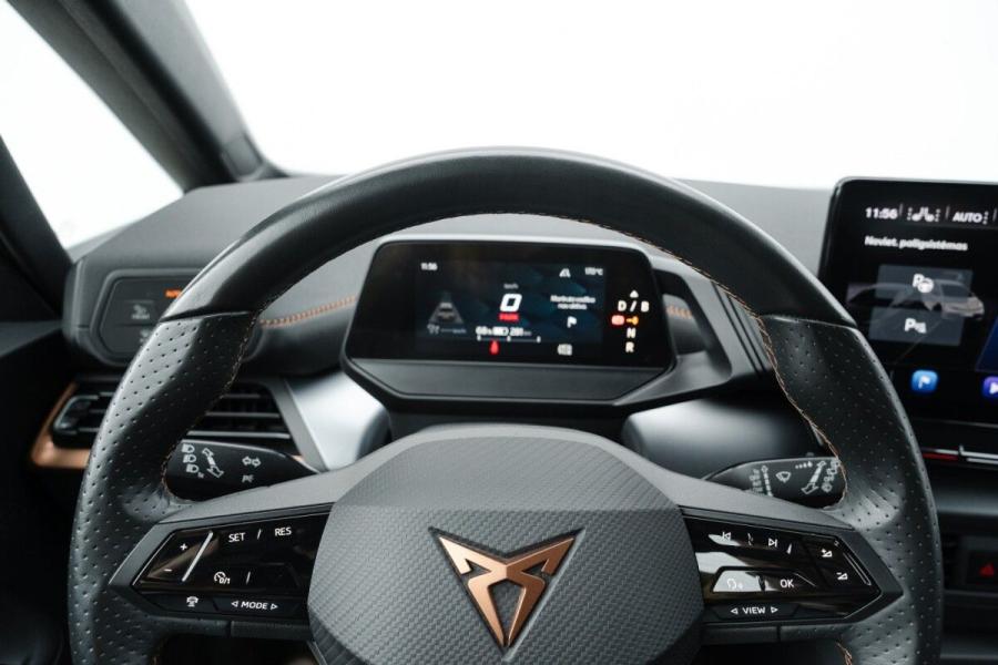 Pelēks Cupra Born 2022 Rīga, ar dzinēja tilpumu 0.00 L un nobraukumu 45 tūkst. km par 26800 €, foto 14 vietnē AUTOMOTO.COM.LV