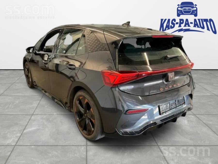 Серый Cupra Born 2022 в Рига, объемом двигателя 0.00 л и пробегом 94 тыс. км за 21900 €, фото 4 на AUTOMOTO.COM.LV