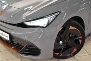 Серый Cupra Born 2022 в Рига, объемом двигателя 0.00 л и пробегом 38 тыс. км за 26990 €, фото 11 на AUTOMOTO.COM.LV