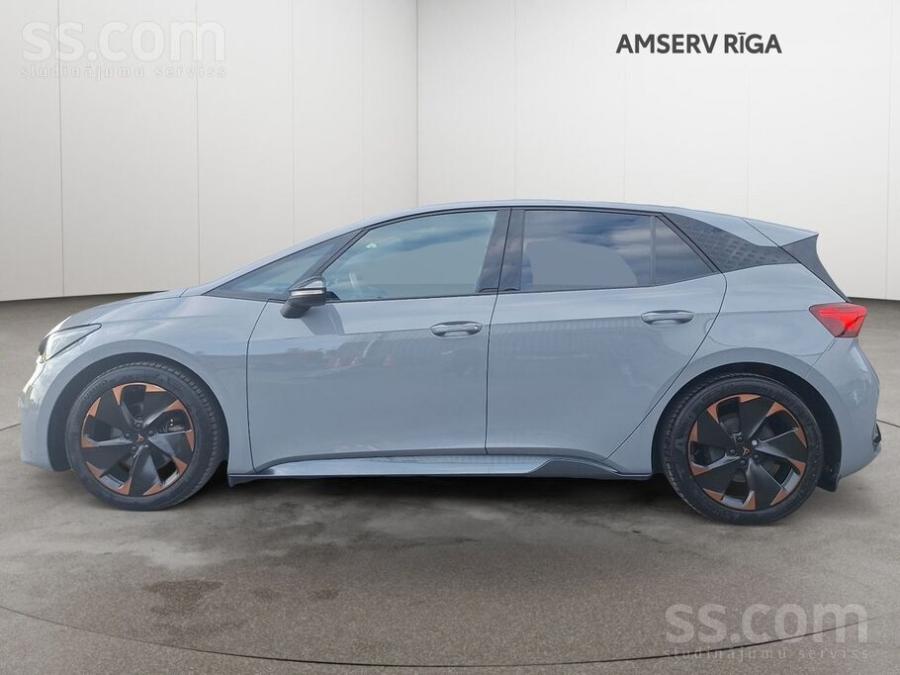 Серый Cupra Born 2022 в Рига, объемом двигателя 0.00 л и пробегом 91 тыс. км за 22000 €, фото 8 на AUTOMOTO.COM.LV