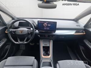 Серый Cupra Born 2022 в Рига, объемом двигателя 0.00 л и пробегом 91 тыс. км за 22000 €, фото 10 на AUTOMOTO.COM.LV