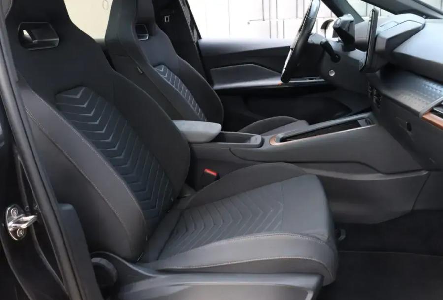 Grey Cupra Born 2022 in Riga, with an engine capacity of 0.00 L and mileage of 140 thousand km for 18890 €, photo 6 on AUTOMOTO.COM.LV
