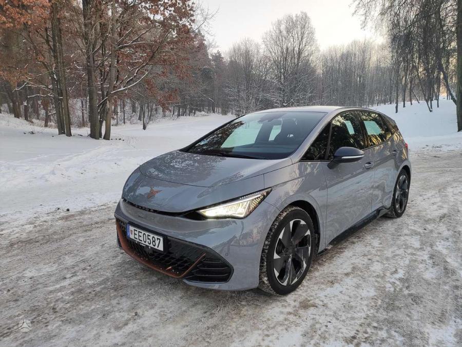 Серый Cupra Born 2023 в Каунас, объемом двигателя 0.00 л и пробегом 20 тыс. км за 24000 €, фото 1 на AUTOMOTO.COM.LV