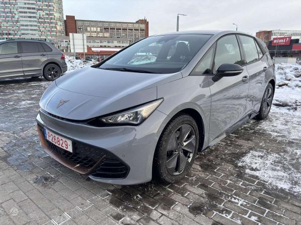 Pelēks Cupra Born 2023 Viļņa, ar dzinēja tilpumu 0.00 L un nobraukumu 58 tūkst. km par 21999 €, foto 1 vietnē AUTOMOTO.COM.LV