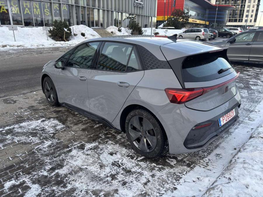 Grey Cupra Born 2023 in Vilnius, with an engine capacity of 0.00 L and mileage of 58 thousand km for 21999 €, photo 4 on AUTOMOTO.COM.LV