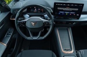 Pelēks Cupra Born 2023 Rīga, ar dzinēja tilpumu 0.00 L un nobraukumu 30 tūkst. km par 29990 €, foto 17 vietnē AUTOMOTO.COM.LV