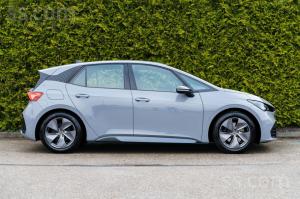 Серый Cupra Born 2023 в Рига, объемом двигателя 0.00 л и пробегом 30 тыс. км за 29990 €, фото 5 на AUTOMOTO.COM.LV