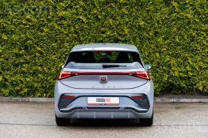 Серый Cupra Born 2023 в Рига, объемом двигателя 0.00 л и пробегом 30 тыс. км за 29990 €, фото 7 на AUTOMOTO.COM.LV