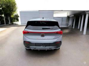 Pelēks Cupra Born 2023 Viļņa, ar dzinēja tilpumu 0.00 L un nobraukumu 69 tūkst. km par 23300 €, foto 7 vietnē AUTOMOTO.COM.LV