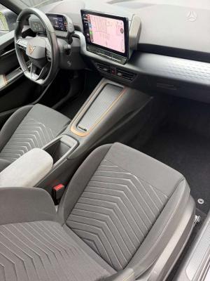 Pelēks Cupra Born 2023 Viļņa, ar dzinēja tilpumu 0.00 L un nobraukumu 69 tūkst. km par 23300 €, foto 13 vietnē AUTOMOTO.COM.LV