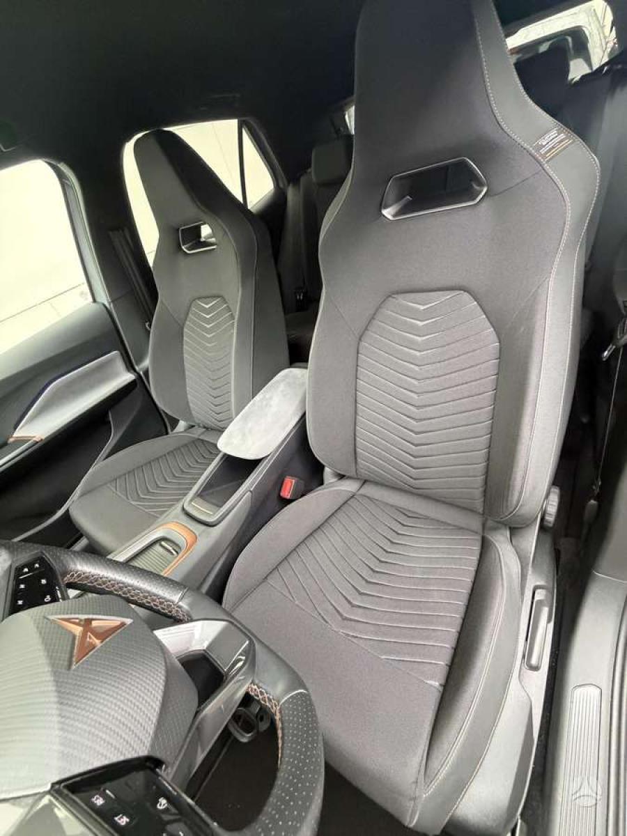 Pelēks Cupra Born 2023 Viļņa, ar dzinēja tilpumu 0.00 L un nobraukumu 69 tūkst. km par 23300 €, foto 17 vietnē AUTOMOTO.COM.LV