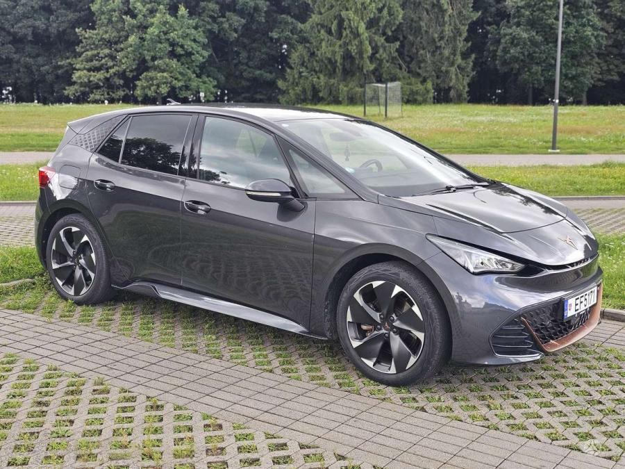 Grey Cupra Born 2023 in Kaunas, with an engine capacity of 0.00 L and mileage of 61 thousand km for 26500 €, photo 4 on AUTOMOTO.COM.LV