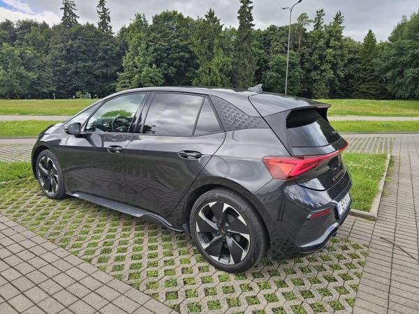 Grey Cupra Born 2023 in Kaunas, with an engine capacity of 0.00 L and mileage of 61 thousand km for 26500 €, photo 5 on AUTOMOTO.COM.LV