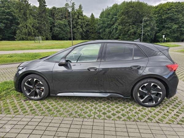Grey Cupra Born 2023 in Kaunas, with an engine capacity of 0.00 L and mileage of 61 thousand km for 26500 €, photo 6 on AUTOMOTO.COM.LV