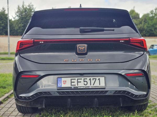 Grey Cupra Born 2023 in Kaunas, with an engine capacity of 0.00 L and mileage of 61 thousand km for 26500 €, photo 8 on AUTOMOTO.COM.LV