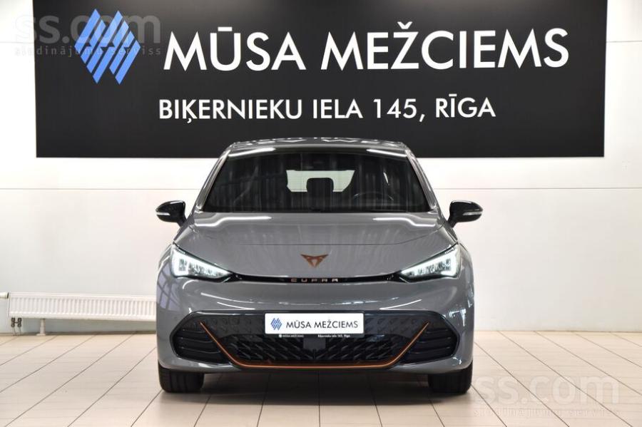 Pelēks Cupra Born 2023 Rīga, ar dzinēja tilpumu 0.00 L un nobraukumu 41 tūkst. km par 25990 €, foto 3 vietnē AUTOMOTO.COM.LV