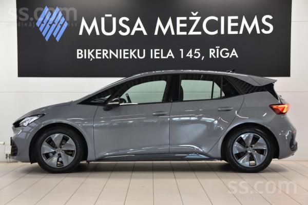Grey Cupra Born 2023 in Riga, with an engine capacity of 0.00 L and mileage of 41 thousand km for 25990 €, photo 5 on AUTOMOTO.COM.LV