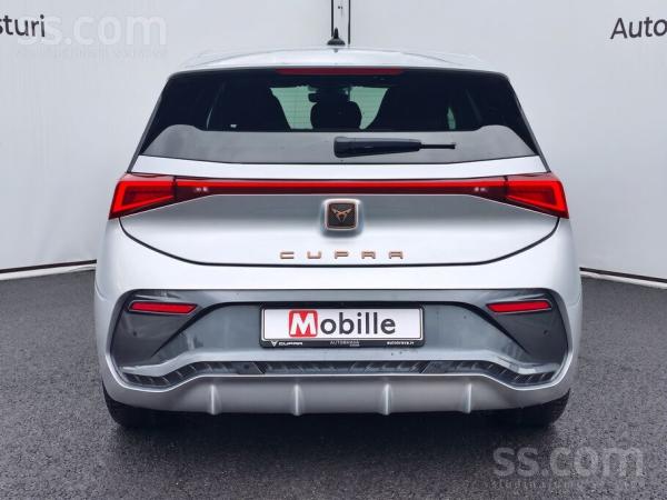 Cupra Born 2023 в Рига на AUTOMOTO.COM.LV Серый Cupra Born 2023 в Рига, объемом двигателя 0.00 л и пробегом 54 тыс. км за 27900 €, фото 6 на AUTOMOTO.COM.LV
