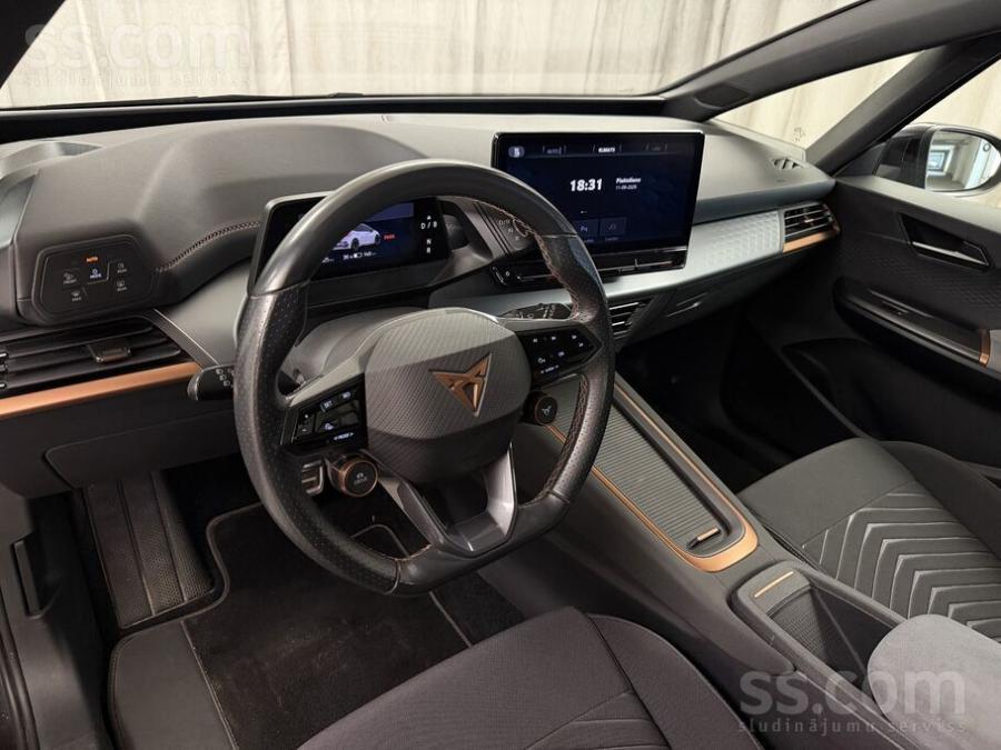 Grey Cupra Born 2023 in Riga, with an engine capacity of 0.00 L and mileage of 128 thousand km for 24490 €, photo 8 on AUTOMOTO.COM.LV
