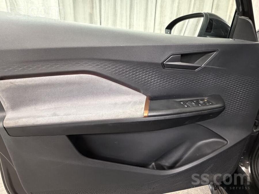 Grey Cupra Born 2023 in Riga, with an engine capacity of 0.00 L and mileage of 128 thousand km for 24490 €, photo 21 on AUTOMOTO.COM.LV