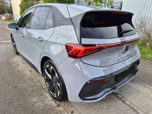 Серый Cupra Born 2023 в Мажейкяй, объемом двигателя 0.00 л и пробегом 59 тыс. км за 16400 €, фото 5 на AUTOMOTO.COM.LV