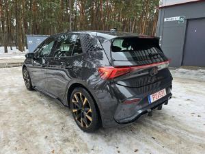 Pelēks Cupra Born 2024 Alīta, ar dzinēja tilpumu 0.00 L un nobraukumu 6 tūkst. km par 24999 €, foto 7 vietnē AUTOMOTO.COM.LV