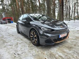 Pelēks Cupra Born 2024 Alīta, ar dzinēja tilpumu 0.00 L un nobraukumu 6 tūkst. km par 24999 €, foto 27 vietnē AUTOMOTO.COM.LV