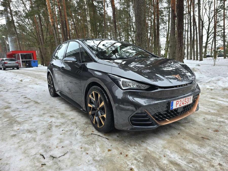 Pelēks Cupra Born 2024 Alīta, ar dzinēja tilpumu 0.00 L un nobraukumu 6 tūkst. km par 24999 €, foto 27 vietnē AUTOMOTO.COM.LV