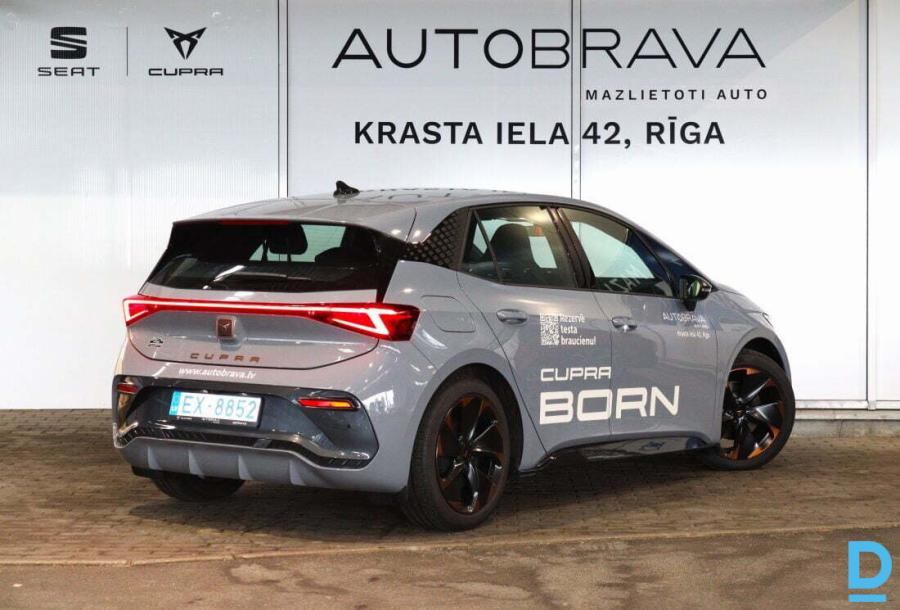 Pelēks Cupra Born 2024 Rīga, ar dzinēja tilpumu 0.00 L un nobraukumu 6 tūkst. km par 29990 €, foto 2 vietnē AUTOMOTO.COM.LV