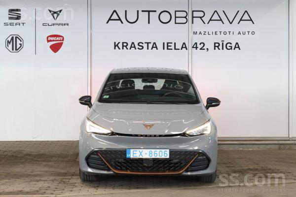 Серый Cupra Born 2024 в Рига, объемом двигателя 0.00 л и пробегом 39 тыс. км за 31490 €, фото 2 на AUTOMOTO.COM.LV