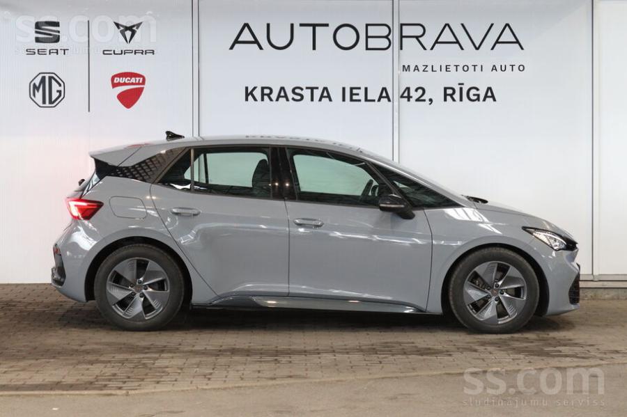 Серый Cupra Born 2024 в Рига, объемом двигателя 0.00 л и пробегом 39 тыс. км за 31490 €, фото 6 на AUTOMOTO.COM.LV