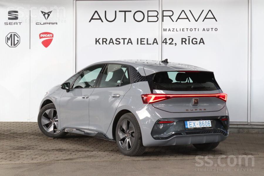 Серый Cupra Born 2024 в Рига, объемом двигателя 0.00 л и пробегом 39 тыс. км за 31490 €, фото 9 на AUTOMOTO.COM.LV