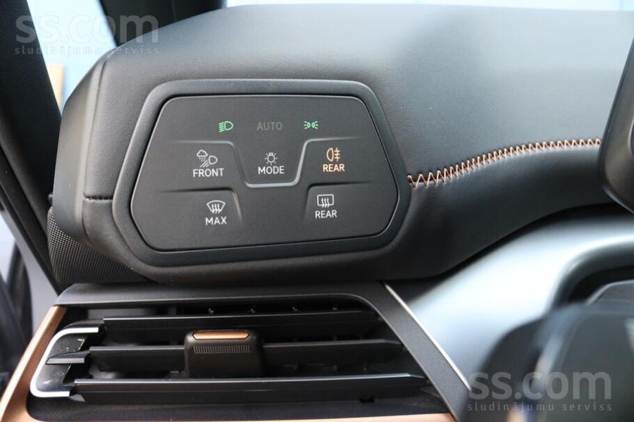 Серый Cupra Born 2024 в Рига, объемом двигателя 0.00 л и пробегом 39 тыс. км за 31490 €, фото 26 на AUTOMOTO.COM.LV